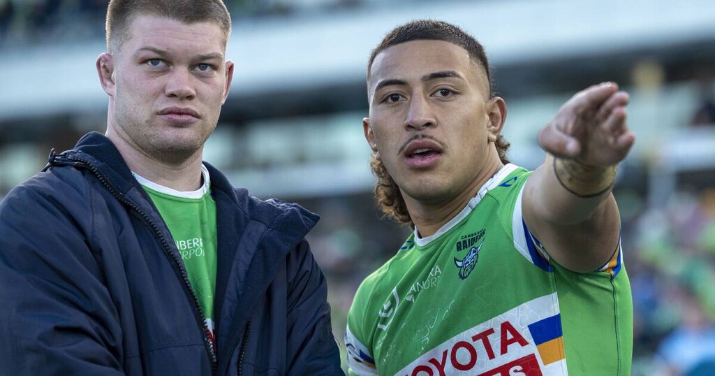 Raiders weapons ramp up contract talks as another duo granted ...